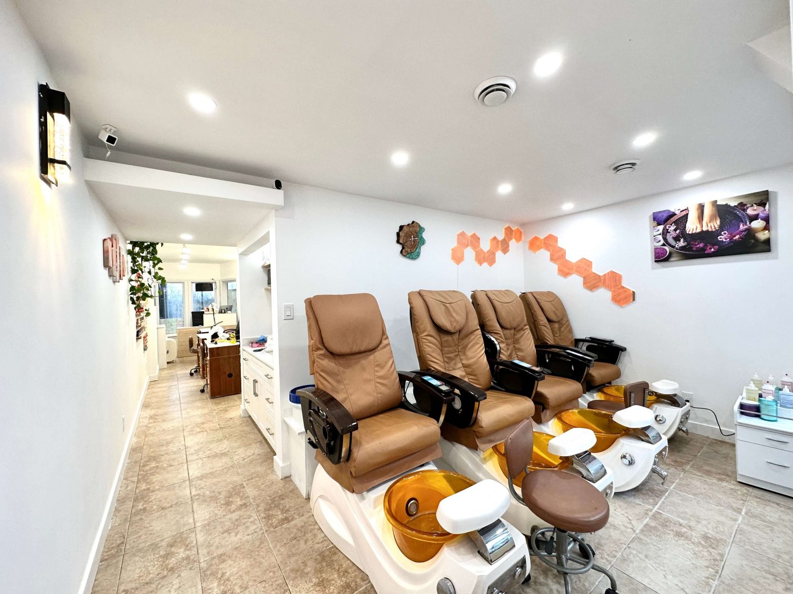 Pickering Nails - Professional Nail Salon Ajax, Ontario